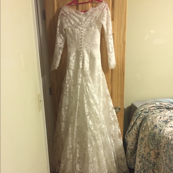 Dresses | Size 2 White Lace Wedding Gown | Poshmark
